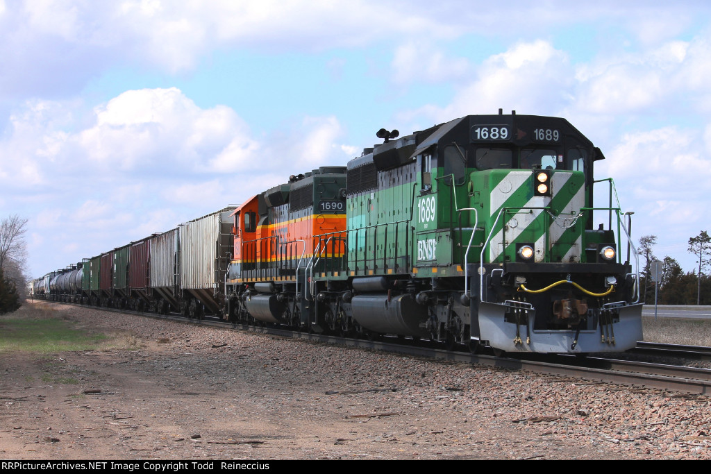 BNSF 0689